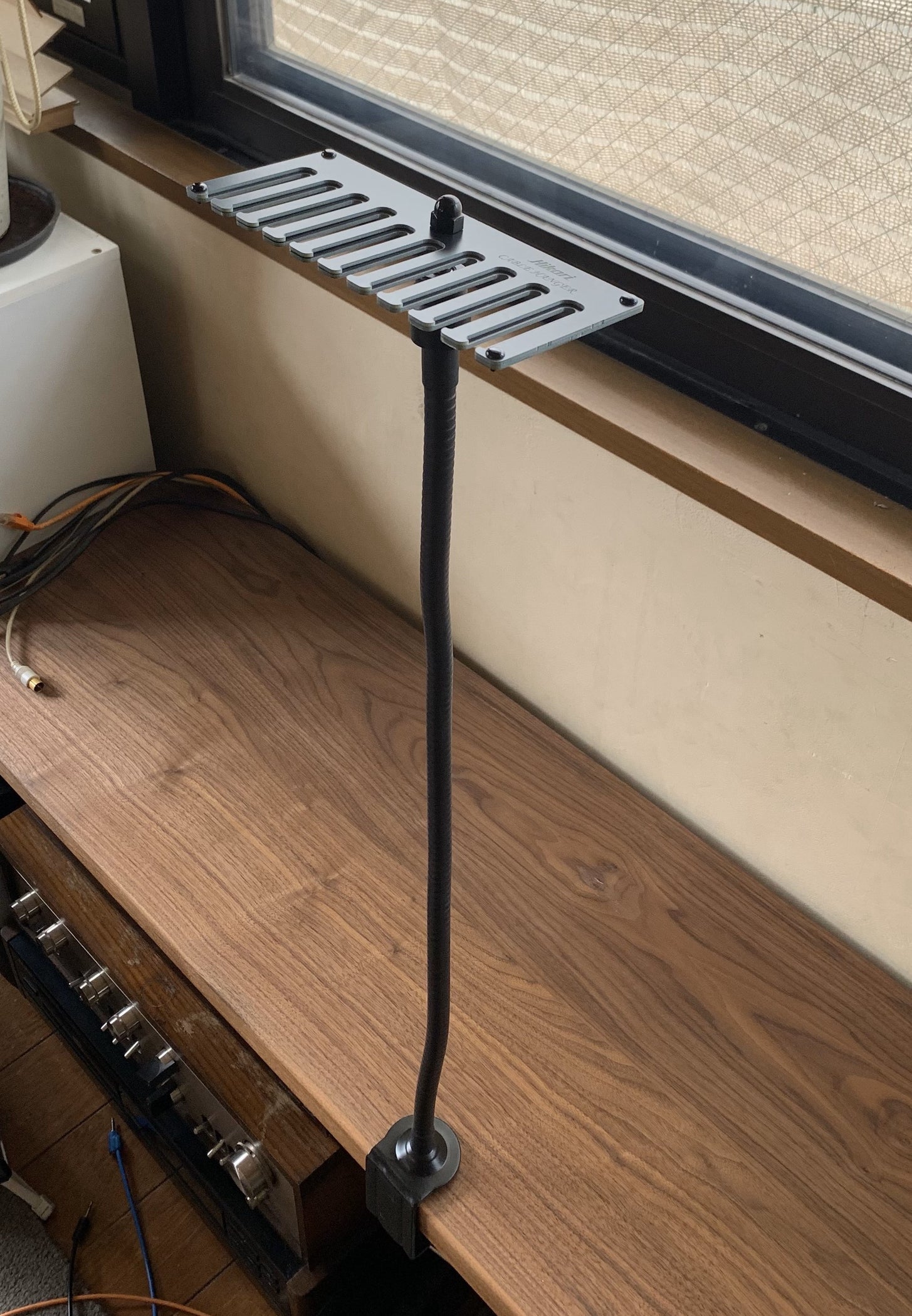 Hikari Instruments Cable Hanger— Clockface Modular